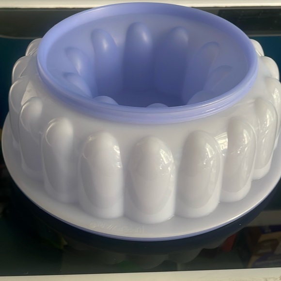 Tupperware | Kitchen | Vintage Tupperware Jello Gelatin Mold White And ...